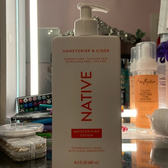 Native | Bath & Body | Native Moisturizing Lotion Honey Crisp Cider ...